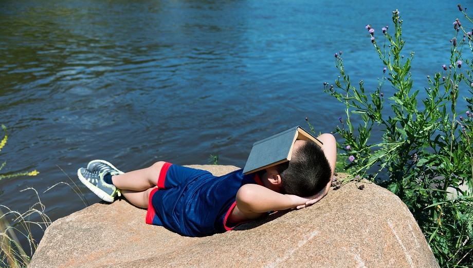 Lire au lac | Partir en Livre